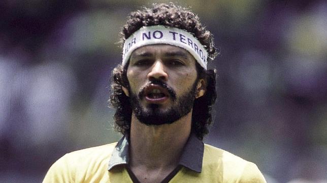 De médico a capitán: Sócrates y la revolución democrática en Brasil - Amexi